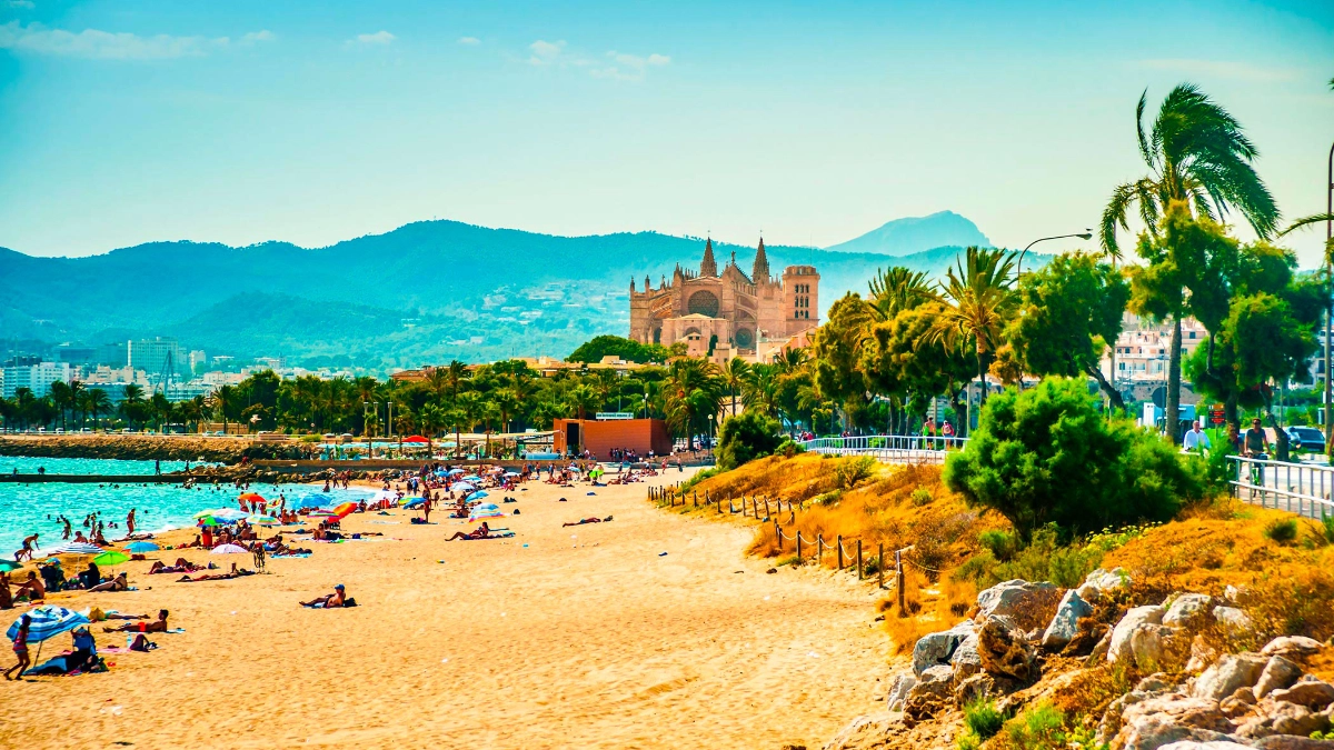 Barcelona & Mallorca Beach Holiday | Tours | Air Canada Vacations