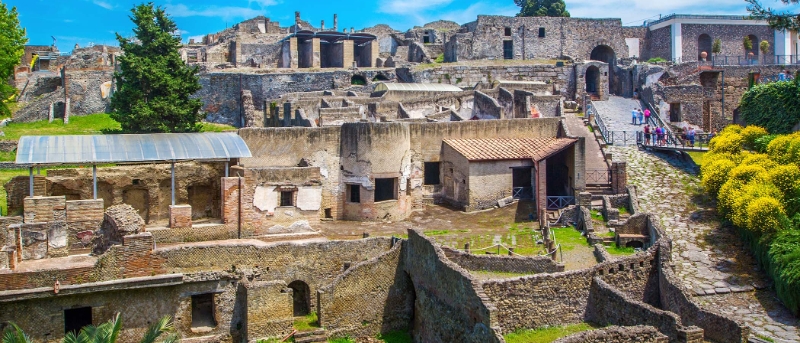 Naples, Sorrento Coast, Pompeii & Capri | Tours | Air Canada Vacations